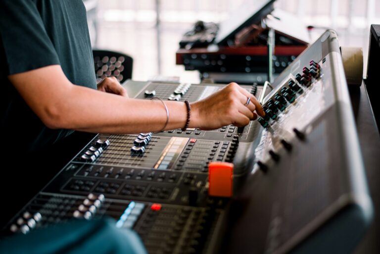 Audio Engineering Basics: Skills for Professional Sound